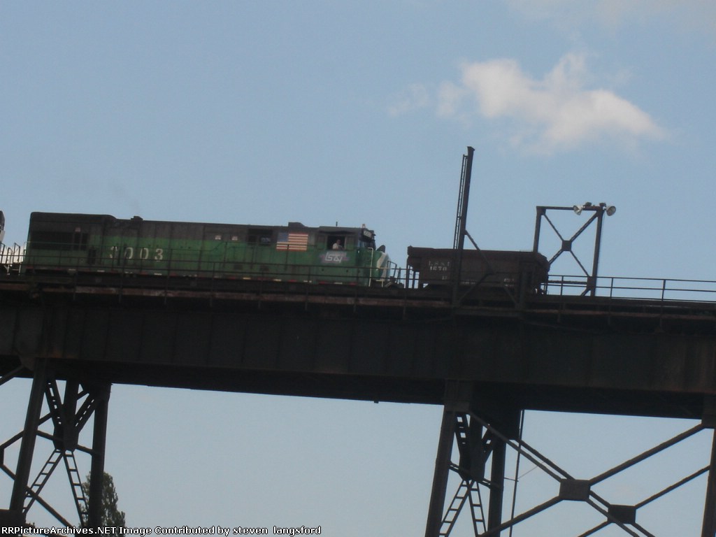 LS&I ENGINE # 3003 AT THE DOCK